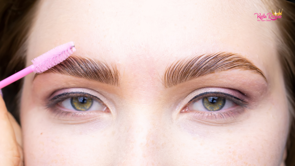 Colorimetria de Henna para Sobrancelhas